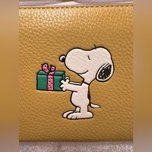 COACH x PEANUTS | Bags | Coach X Peanuts Snoopy Wristlet New | Poshmark